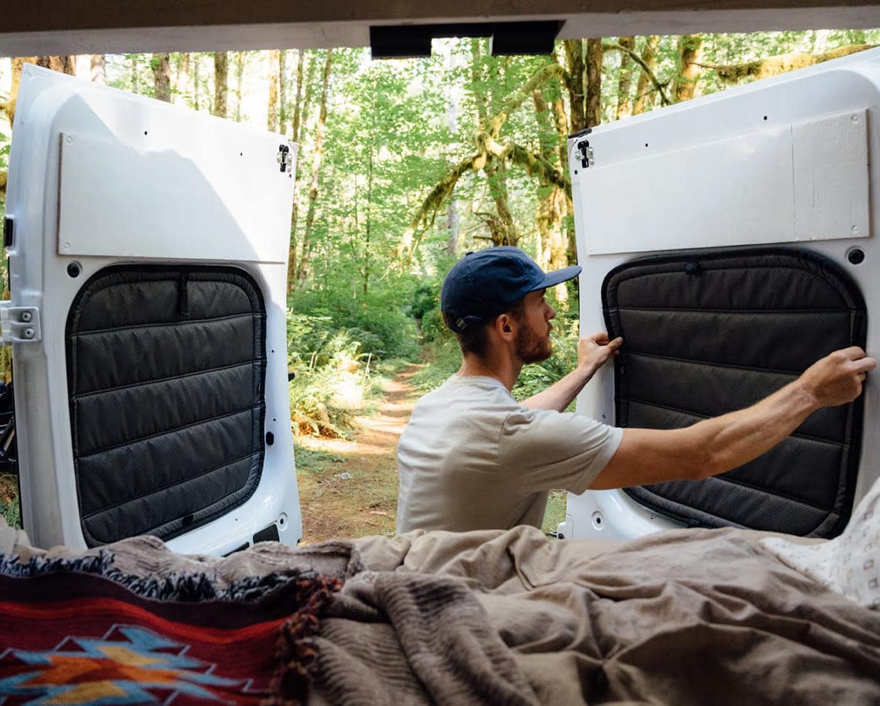 How to DIY Magnetic Window Covers for Campervan? - VannCamp