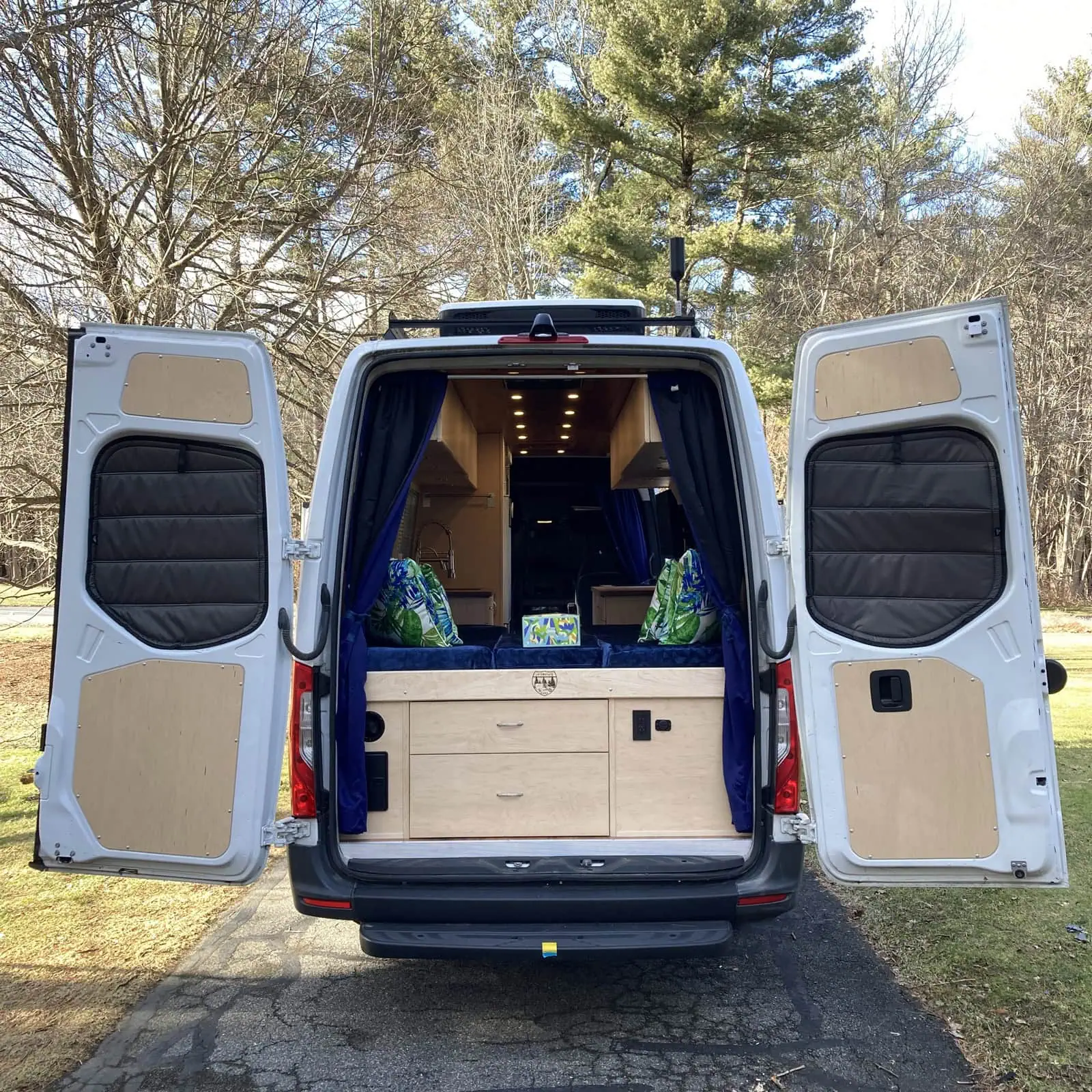 VannCamp: Magnetic Van Window Covers for Camper Vans